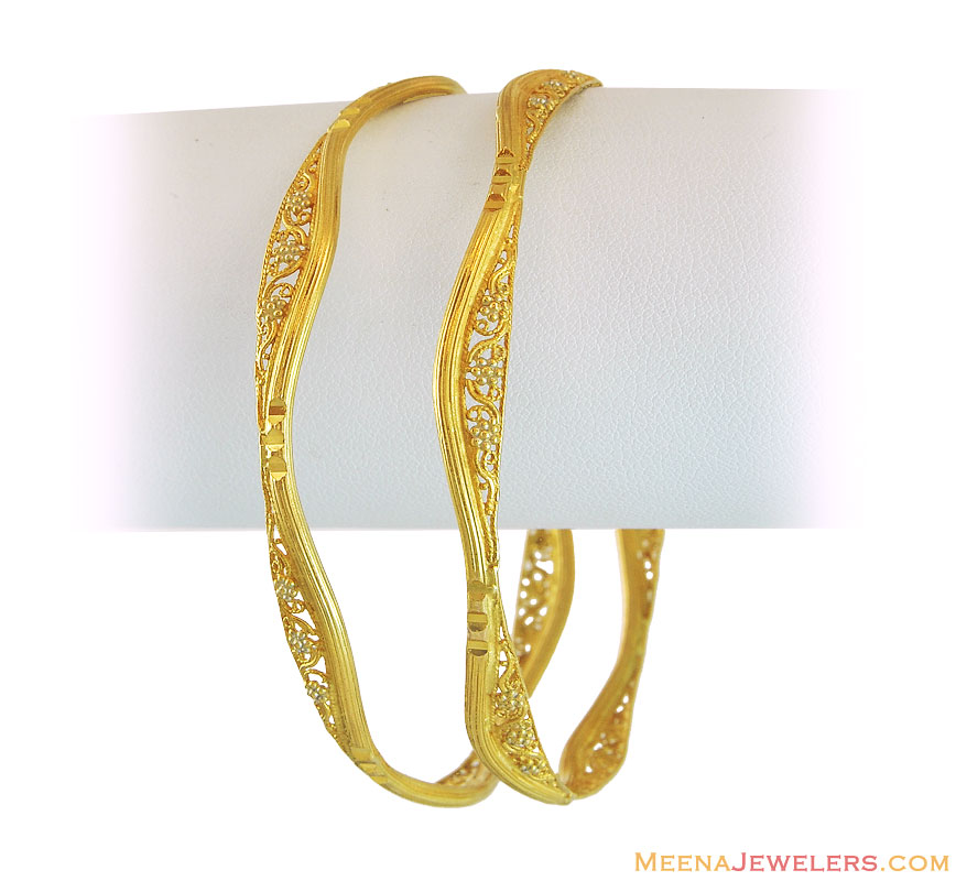 22k Fancy Bangles In Gold - BaGo12364 - 22K Gold Bangles (2 Pc) with ...