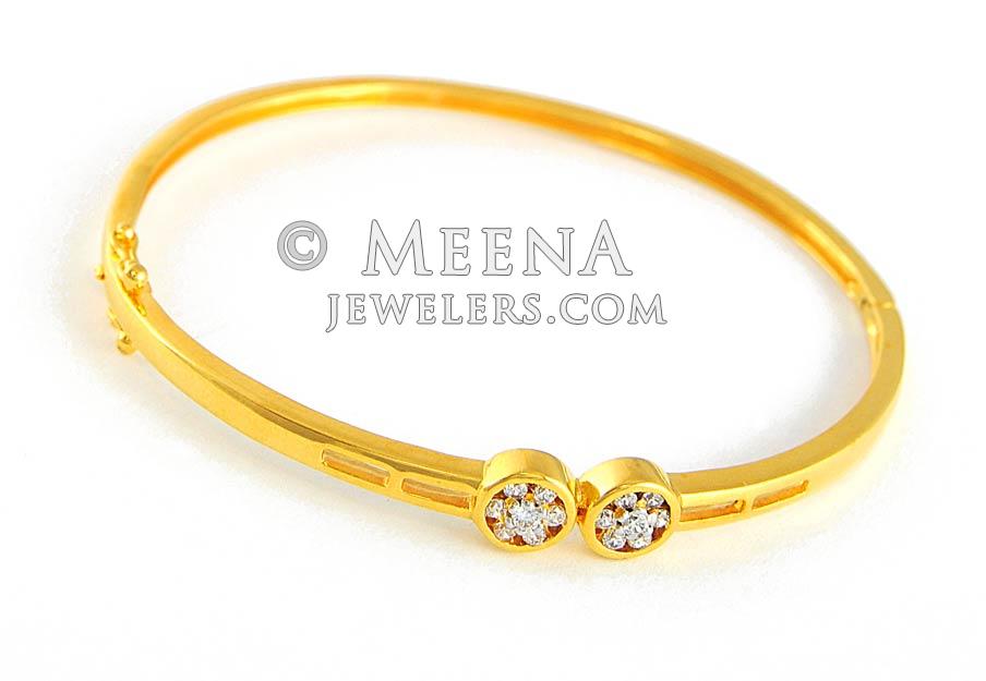 Gold Bangle with Star Signity - BaSt4729 - 22k Gold fancy Bangle (kada ...