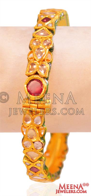 22Kt Gold Antique Bangle (1 Pc) - BaAn27739 - US$ 5,622 - This 22Kt ...