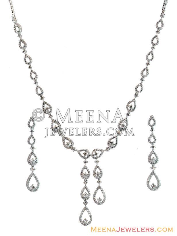 18Kt Gold Diamond Necklace Set - DiNs14256 - 18K Gold Necklace and ...