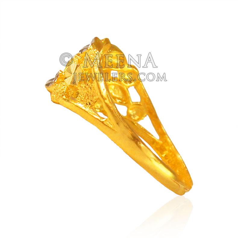 22 Karat Gold Two Tone Ring - RiLg23159 - 22kt Gold ring is designed ...