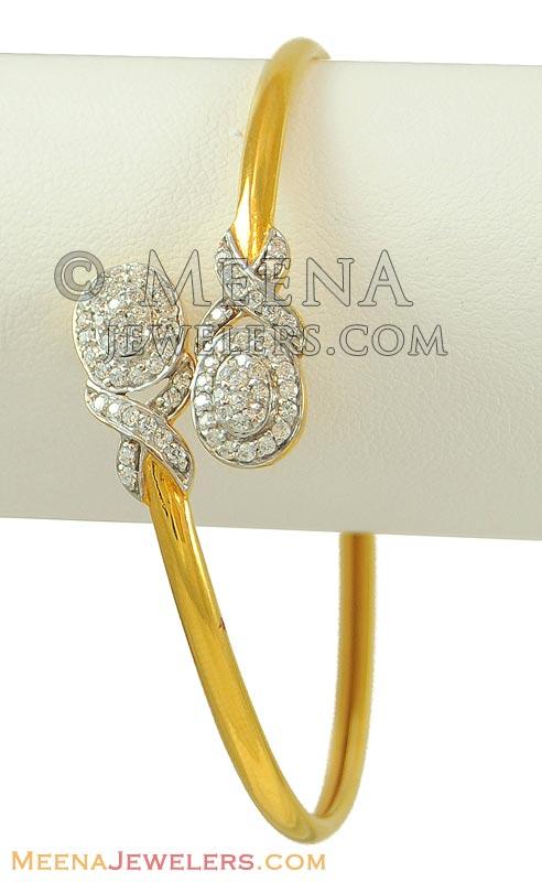 22k Fancy Signity Bangle - BaSt9287 - 22k gold fancy Bangle with star ...