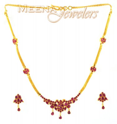 22 Kt Gold Ruby Set - StPs1544 - 22 Kt Gold three-piece Ruby set with ...